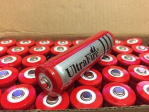 Pin Ultrafire 18650- 4200mAh- 3.7v sịn - Phụ kiện Tuấn Lê